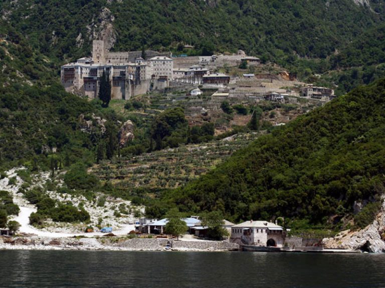 Ποια είναι τα Μοναστήρια στο Άγιο Όρος Χαλκιδική